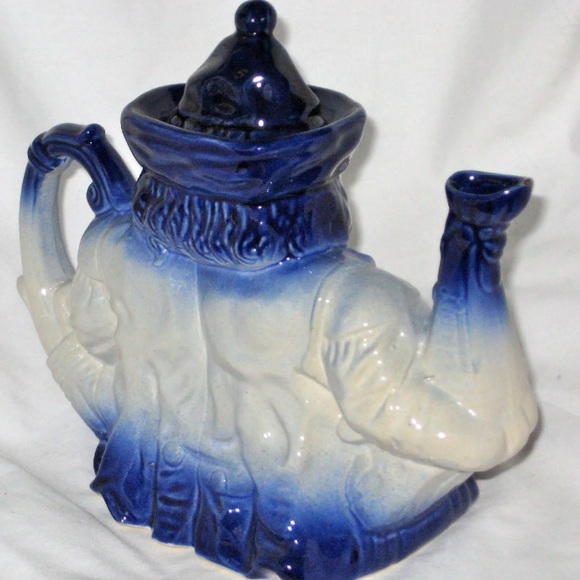 Staffordshire | Kitchen | Unused Toby Judge Staffordshire Flow Blue ...